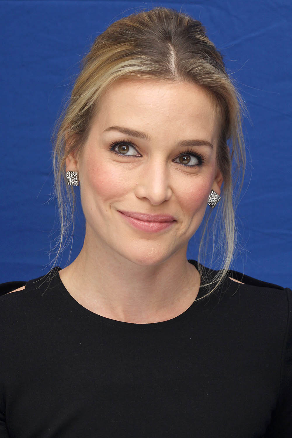 Piper Perabo picture