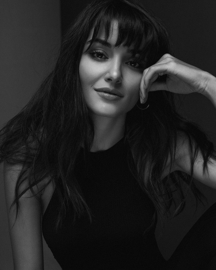 Picture of Hande Erçel