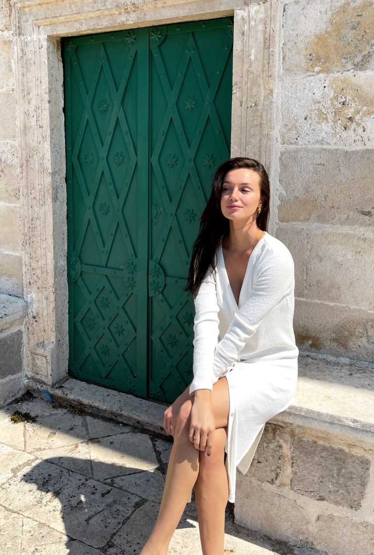 Picture of Hailey Outland