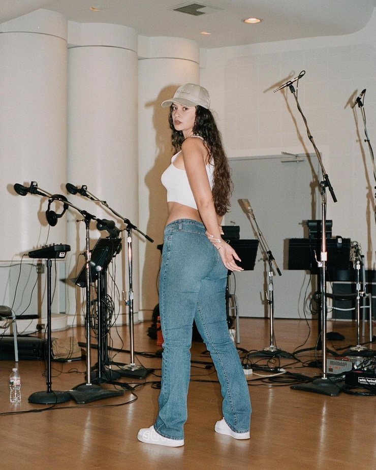 Picture of Sabrina Claudio