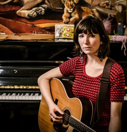 Picture of Anna Tivel