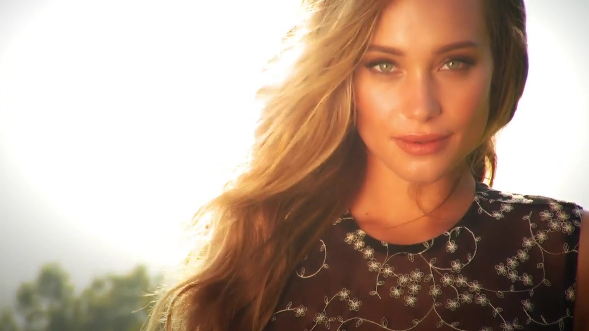 Hannah Davis image