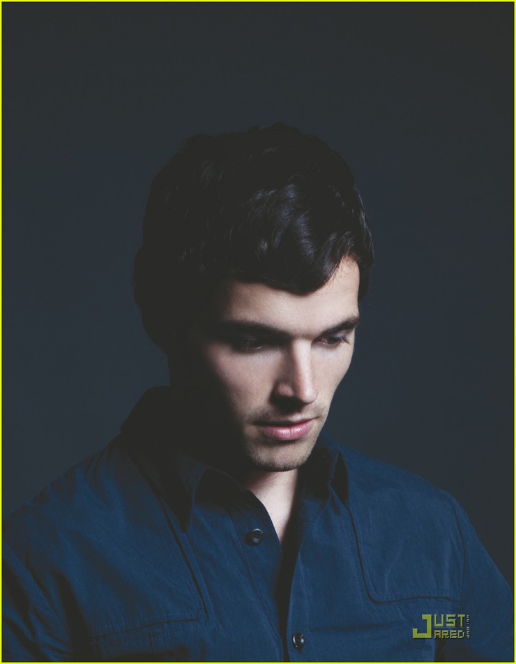 Picture of Ian Harding