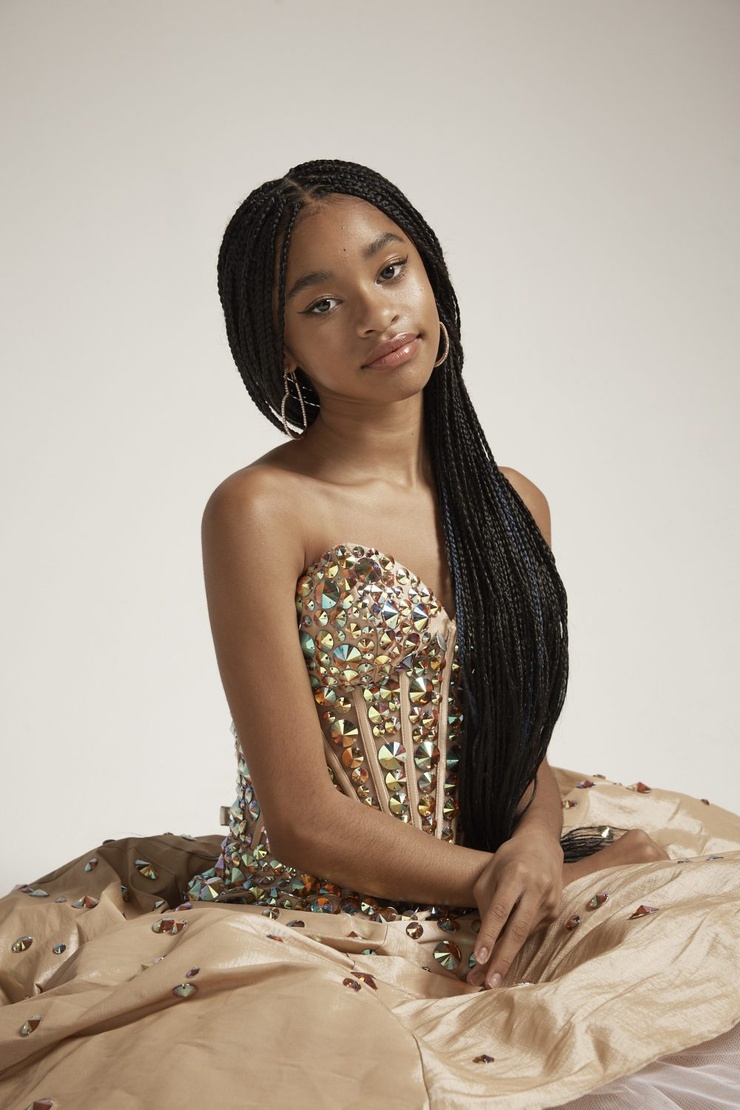 Picture of Akira Akbar