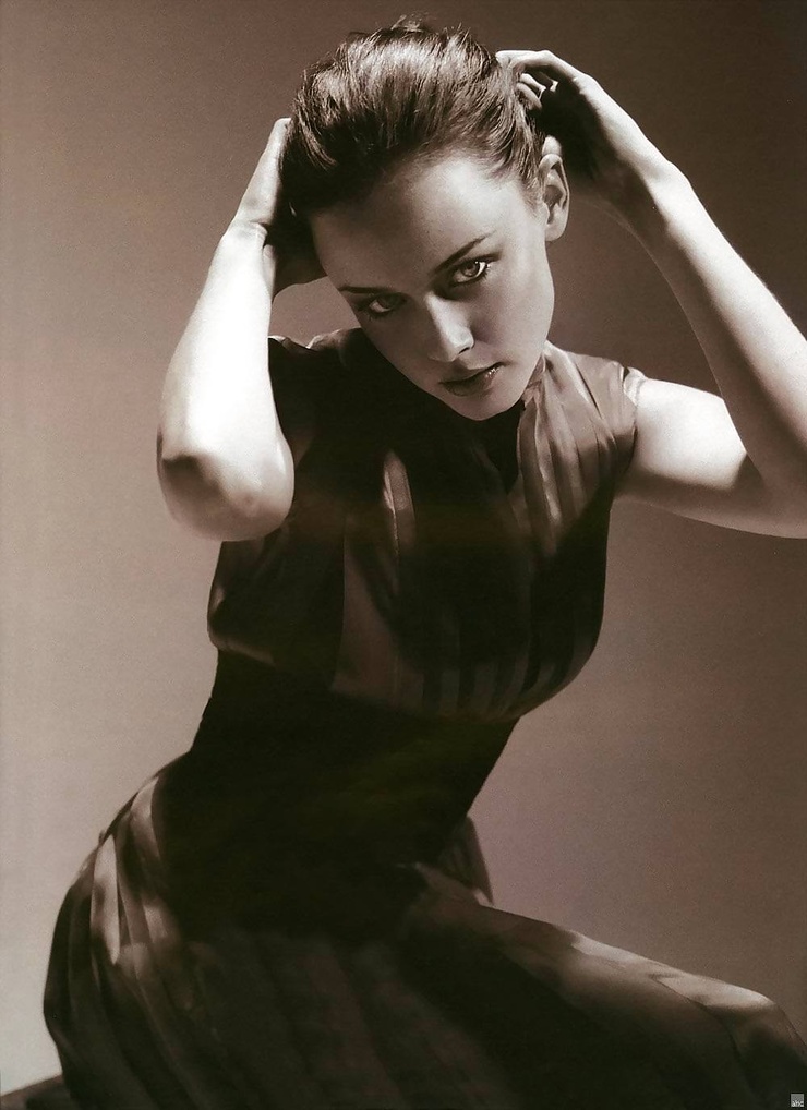 Alexis Bledel image