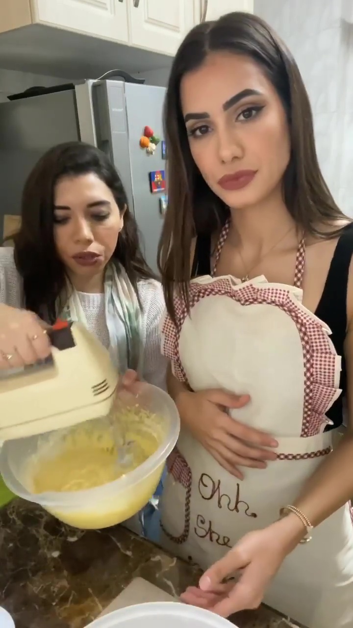 Picture of Zayneb Azzam