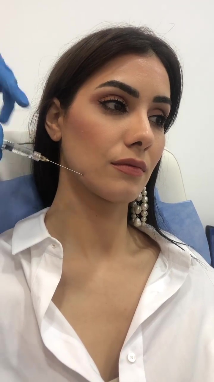 Picture of Zayneb Azzam