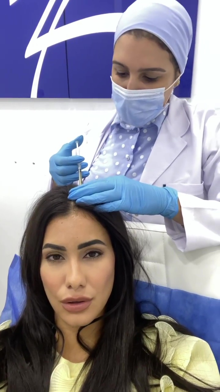 Picture of Zayneb Azzam