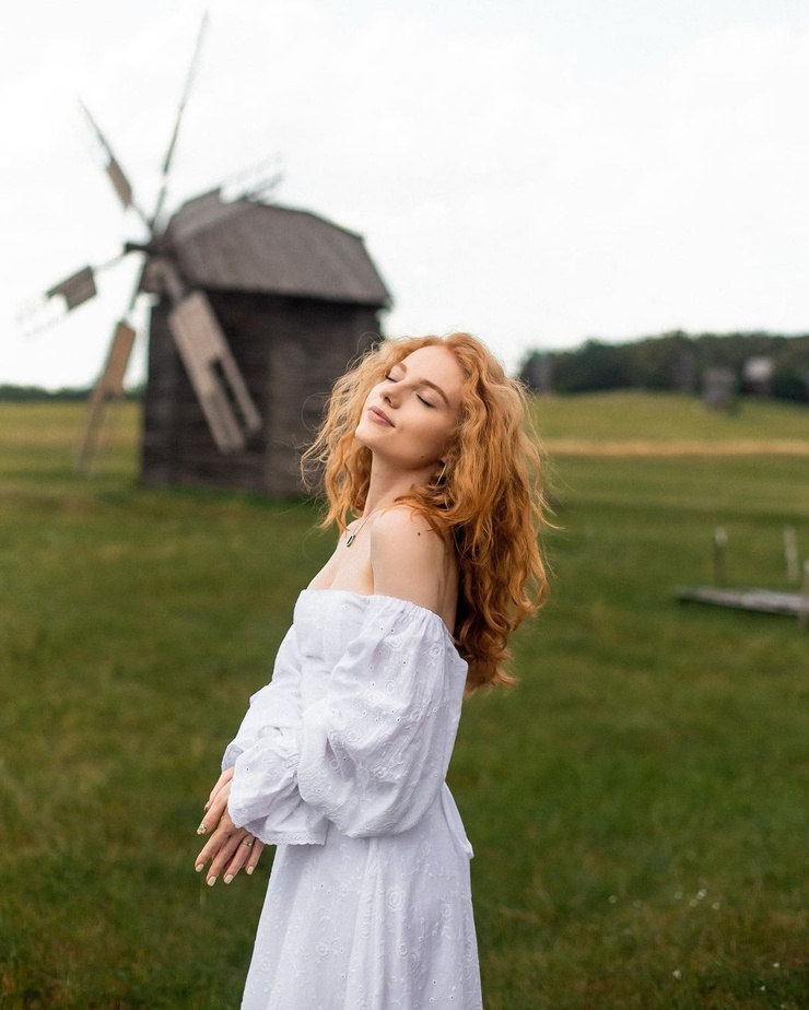 Julia Adamenko image