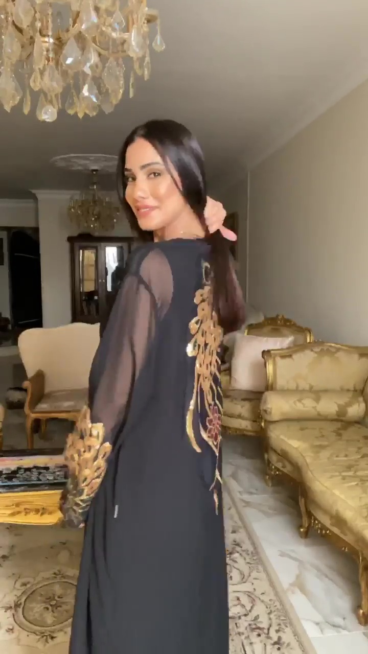 Picture of Zayneb Azzam