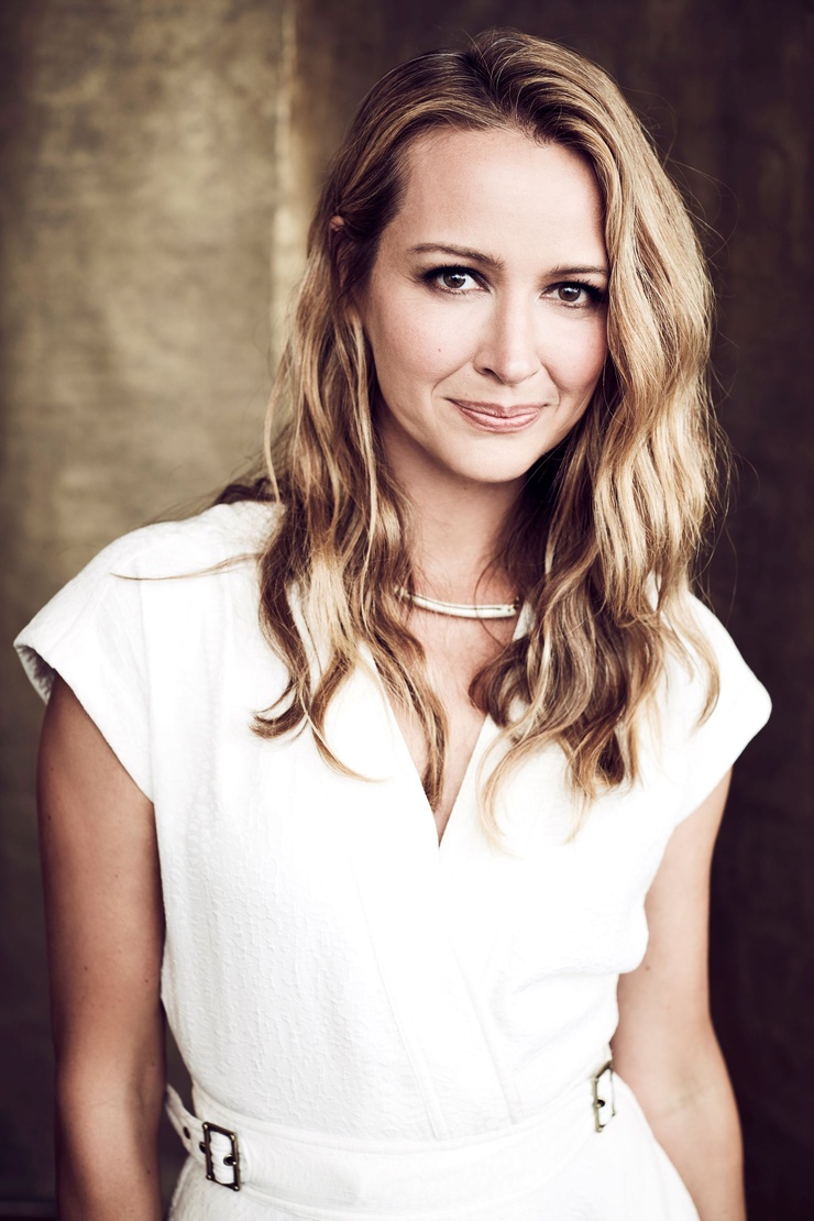 Picture of Amy Acker