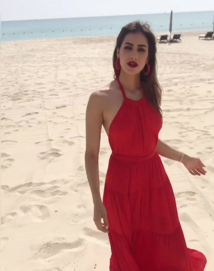 Picture of Zayneb Azzam