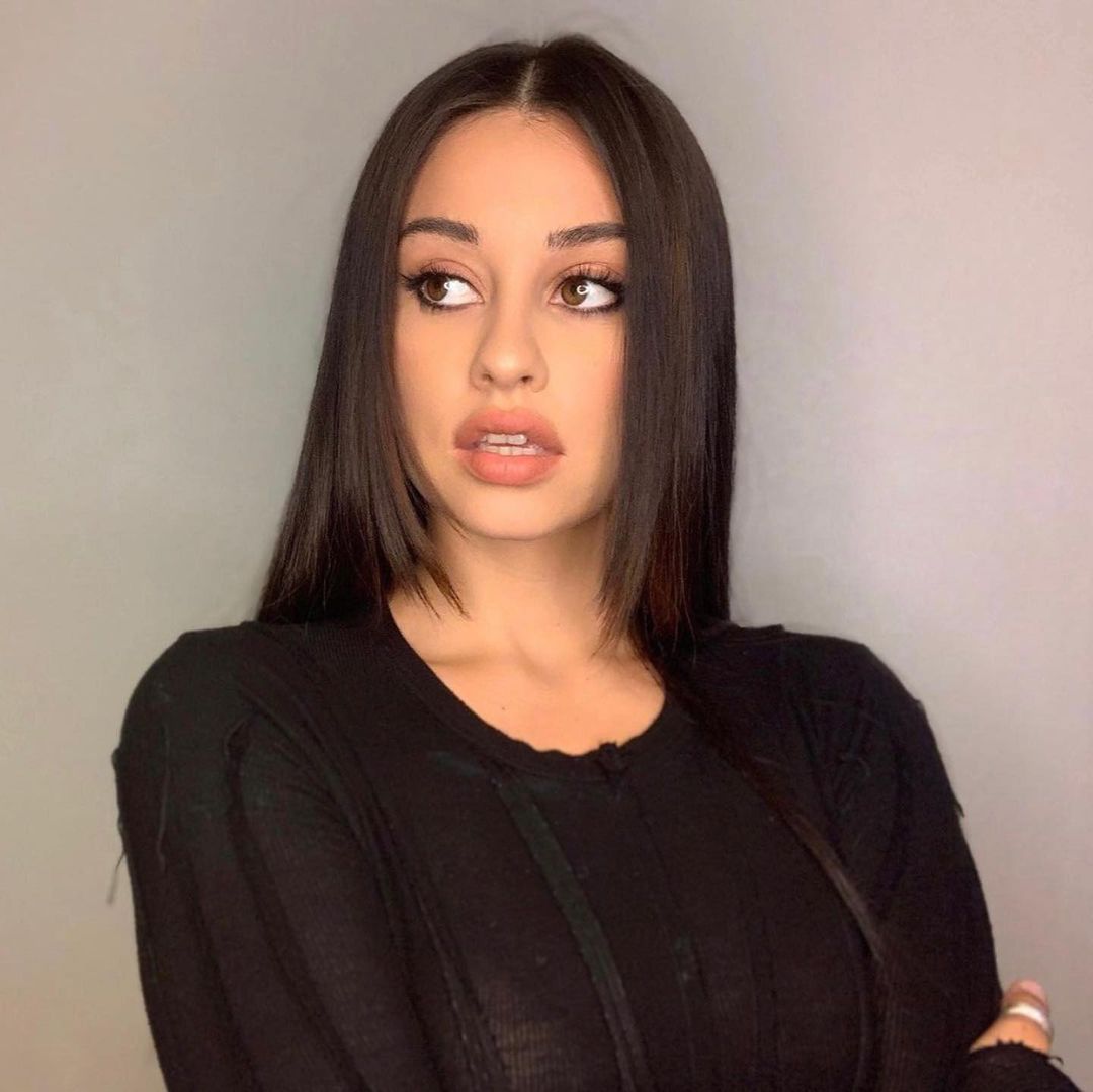 Picture of Yvette Monreal