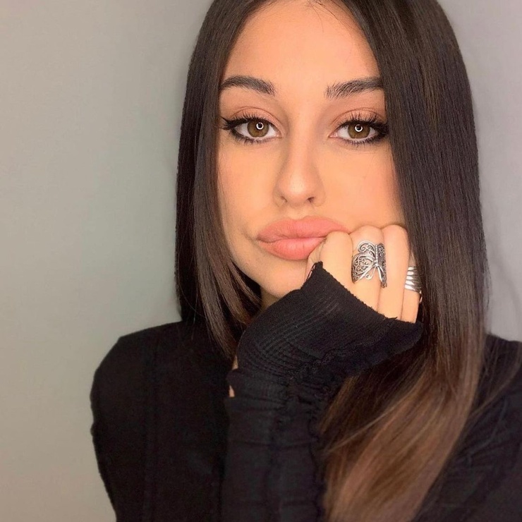 Picture of Yvette Monreal