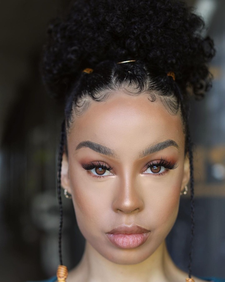 Picture of Nakita Johnson