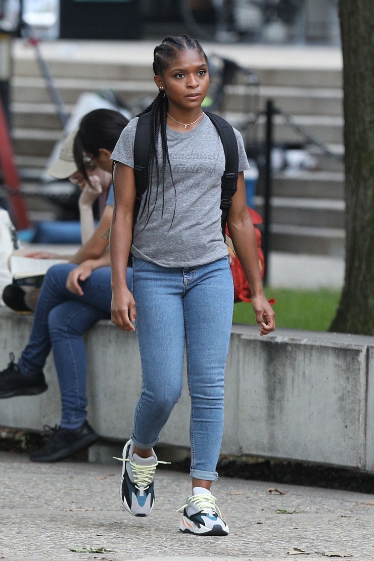 Picture of Dominique Thorne