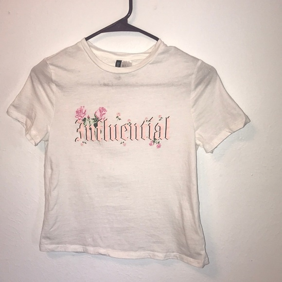 Picture of H&M Tops | Cropped Tshirt | Poshmark
