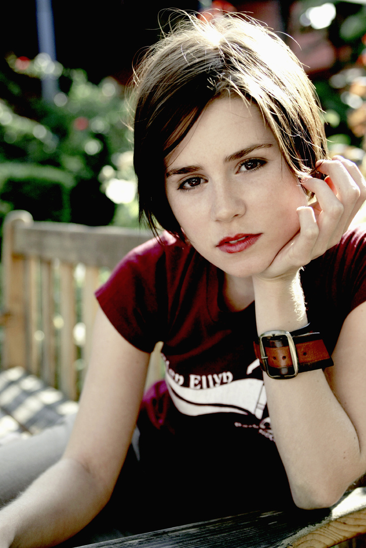 Alison Lohman picture