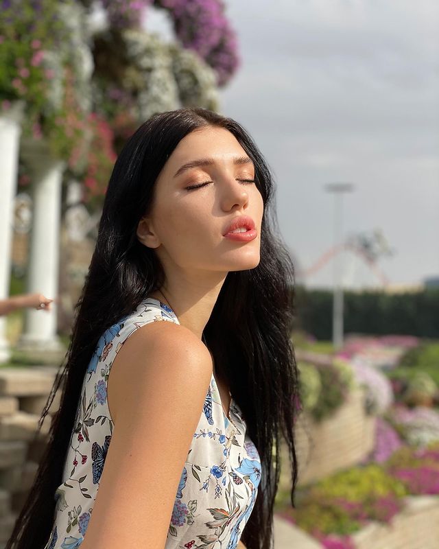 Picture of Alina Enero