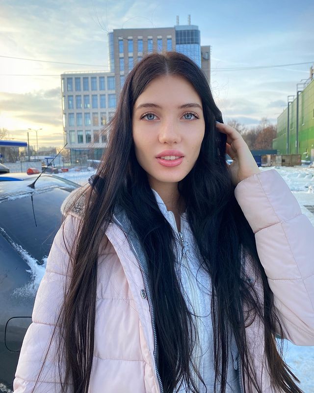Alina Enero picture