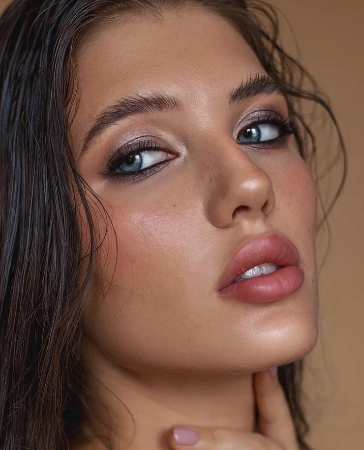 Image of Alina Enero