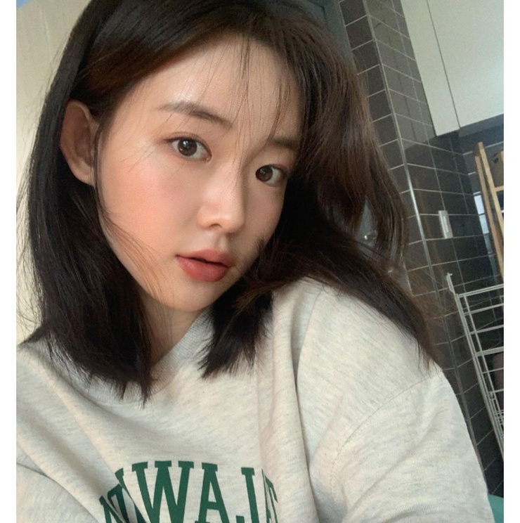 Picture of Choi Yoon Ji