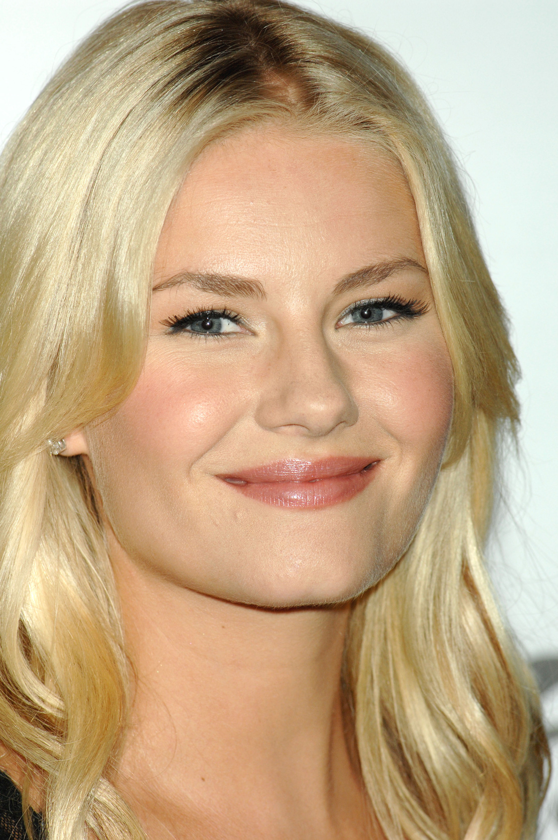 Picture of Elisha Cuthbert