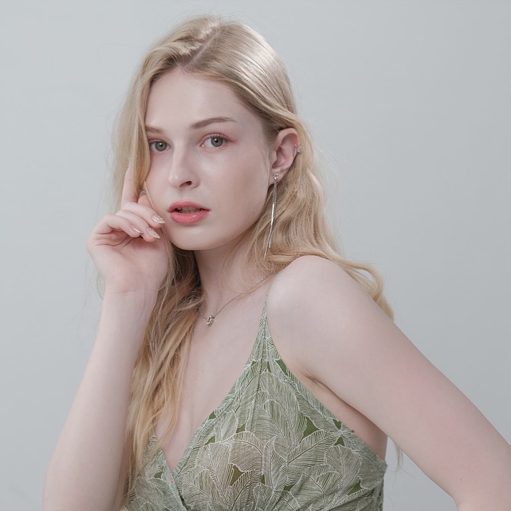 Picture of Sasha (model)