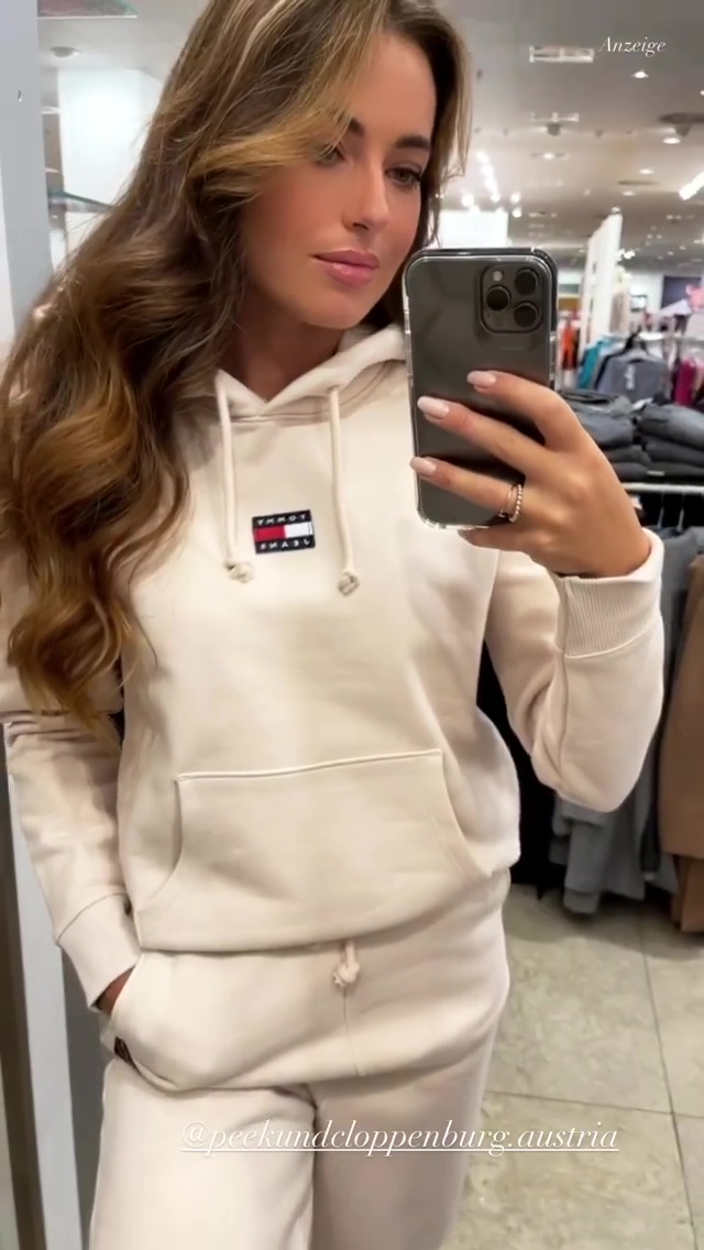 Picture of Izabela Ion