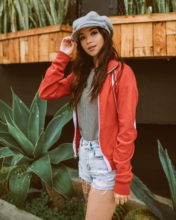 Picture of Sarah Atoms