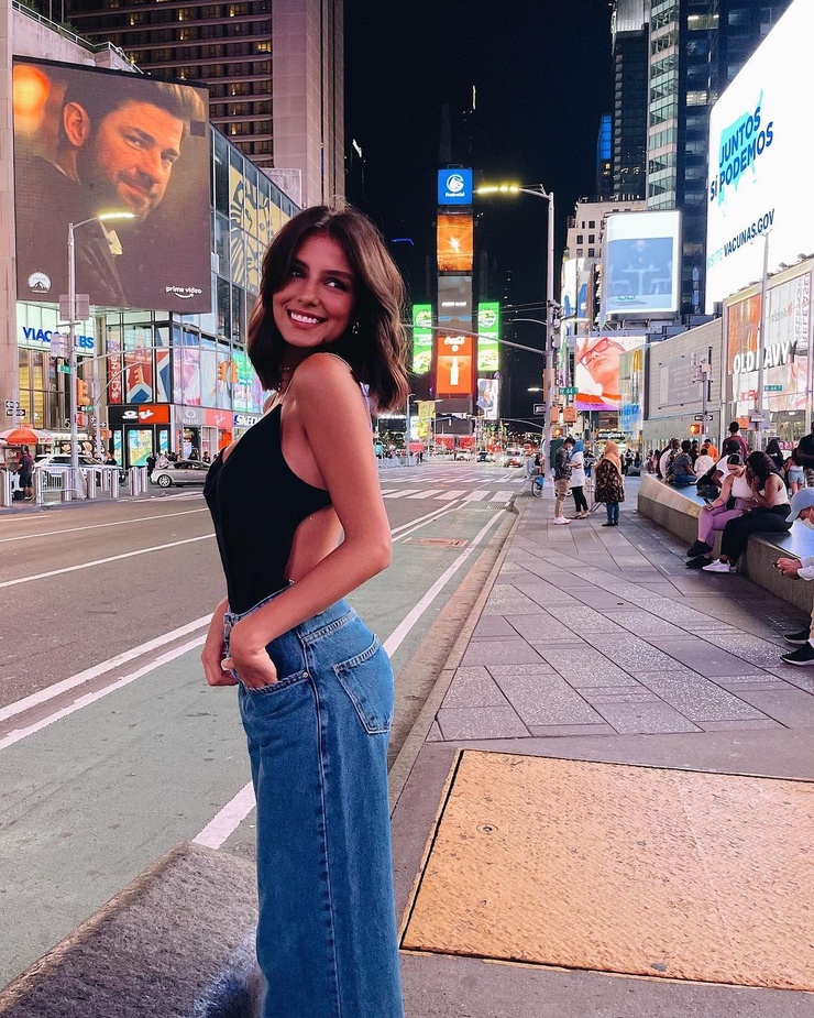 Picture of Estela Newbold