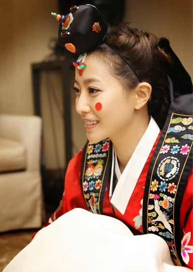 Image of Kim Hee Sun