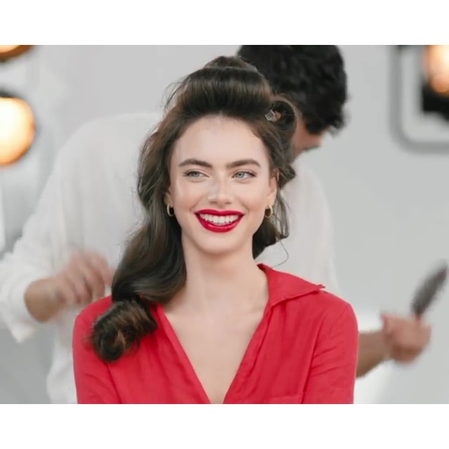 Picture of Yael Shelbia