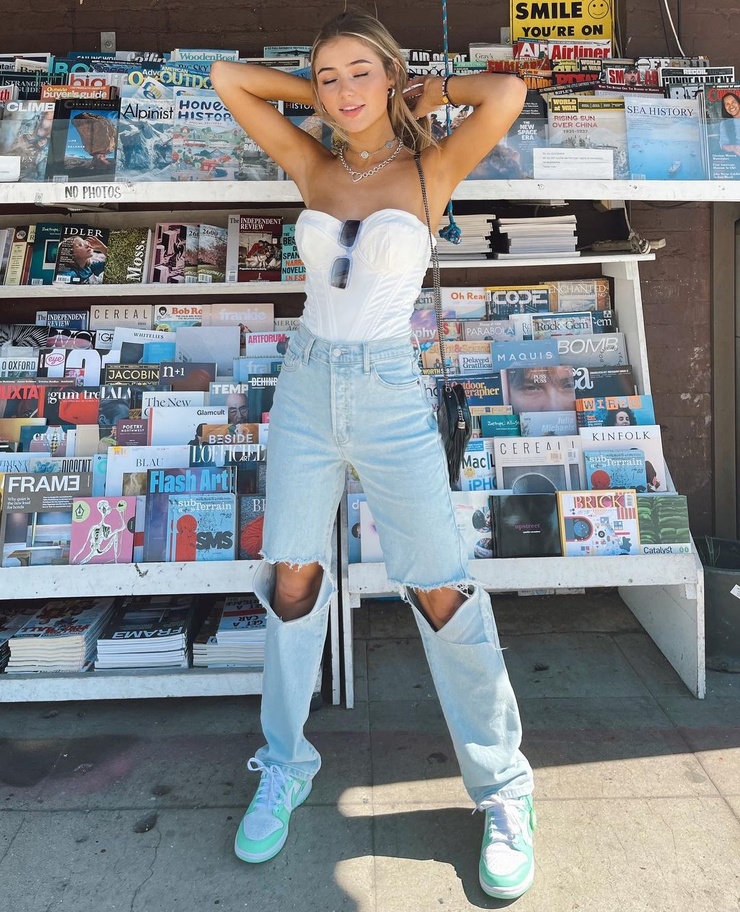 Picture of Alexi Rozmajzl