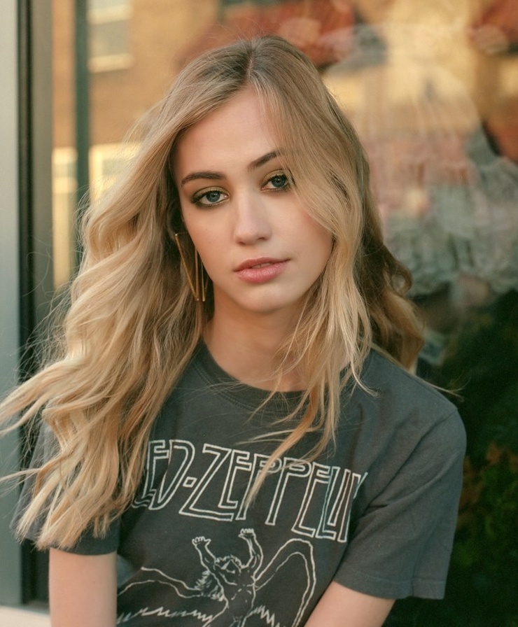 Image of Lauren Gwyn