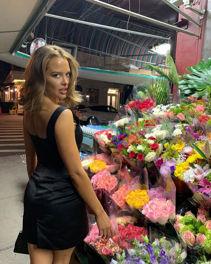 Mara Teigen picture
