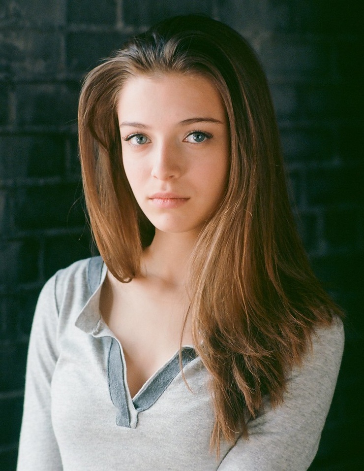 Picture of Ariane Rinehart