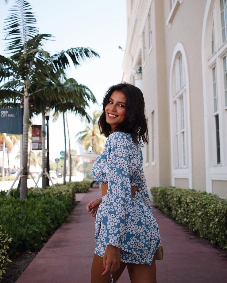 Estela Newbold image