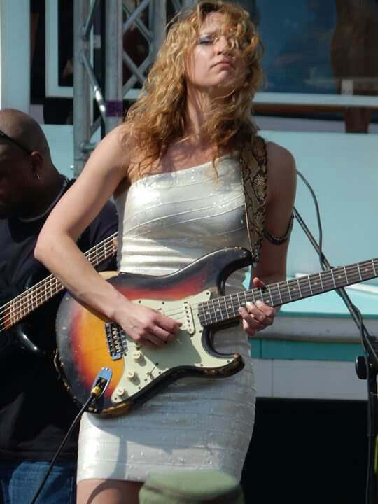 Ana Popovic