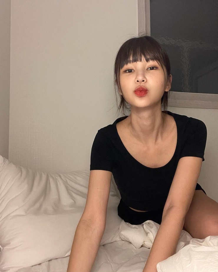 Picture of Shin Eun-ji