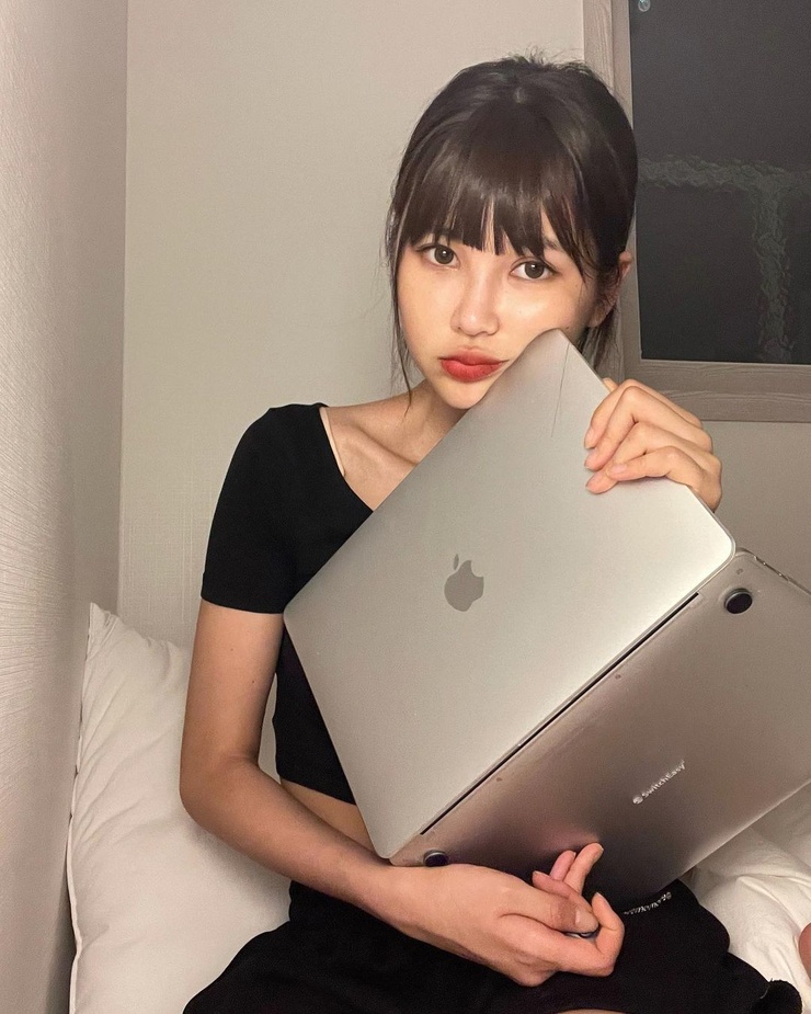 Picture of Shin Eun-ji