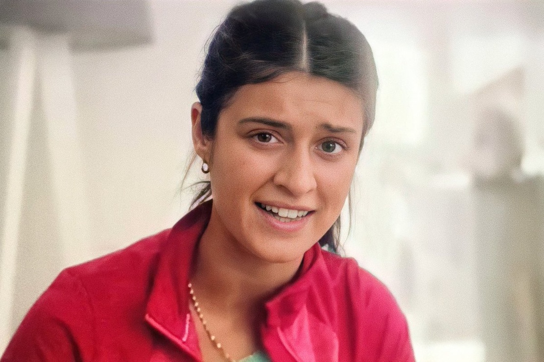 Picture of Anya Chalotra