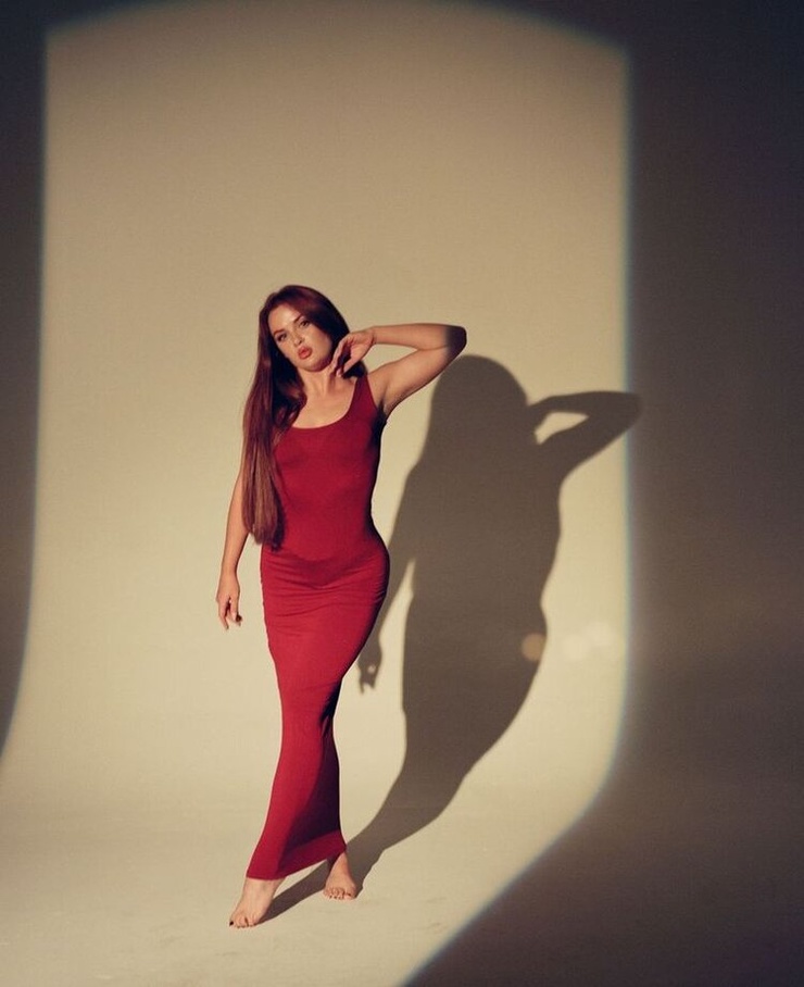 Hannah Hueston picture