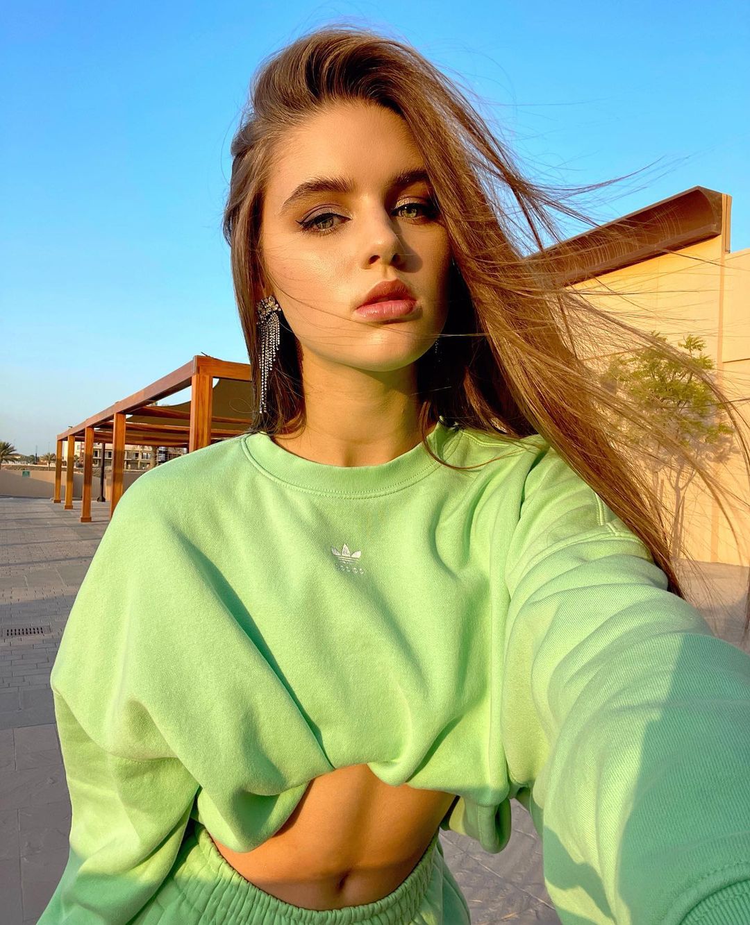 Savannah Clarke picture