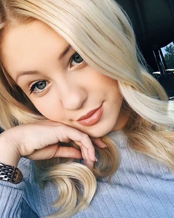 Picture of Ava Sambora