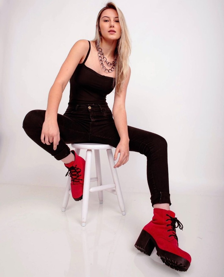 Picture of Amanda Medeiros