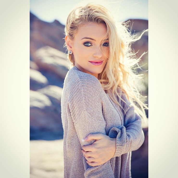 Picture of Athena Perample