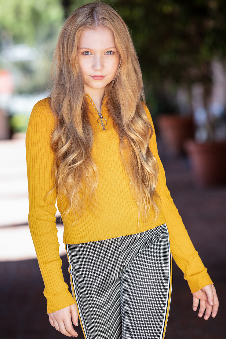 Picture of Abigail Zoe Lewis