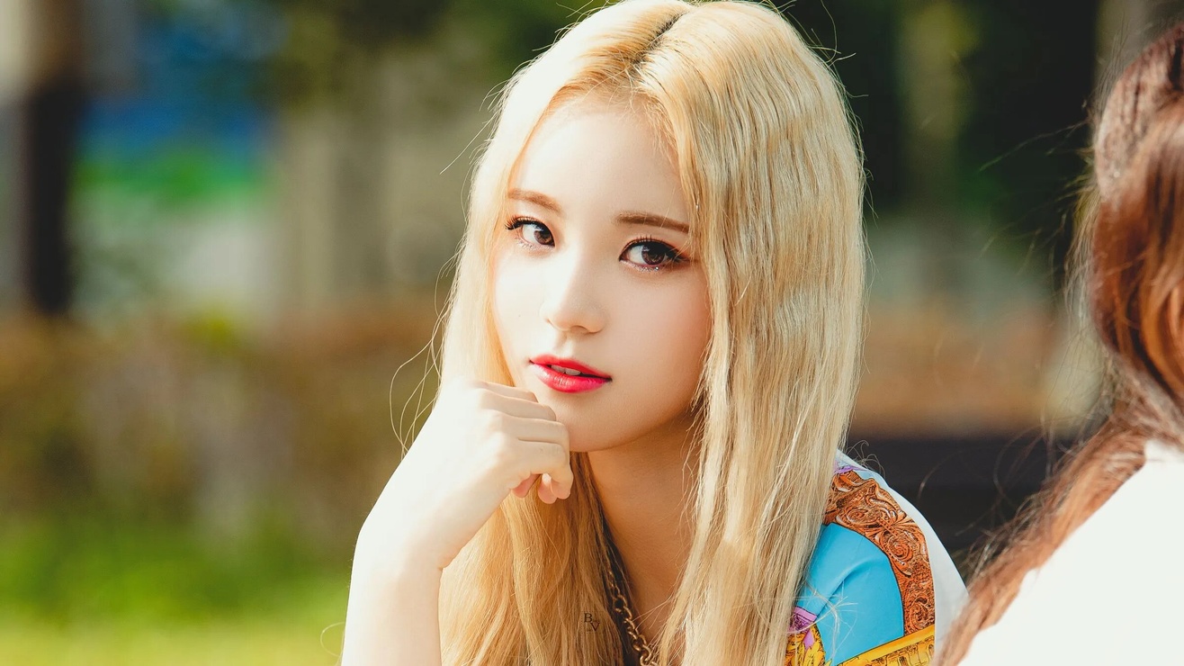 Image of Jinsoul