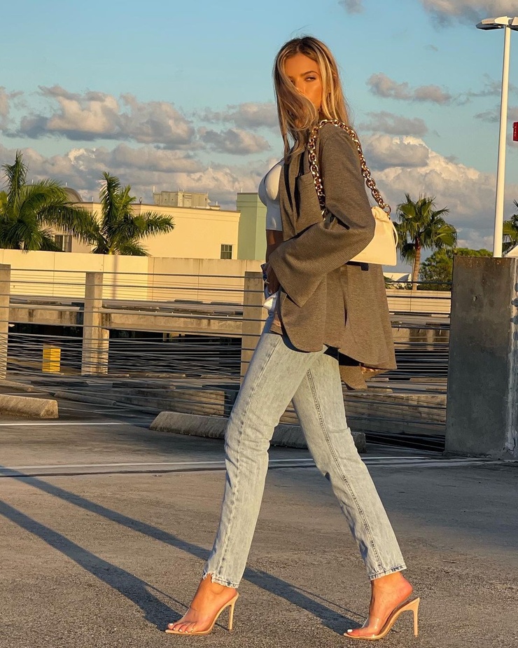 Picture of Alli Martinez